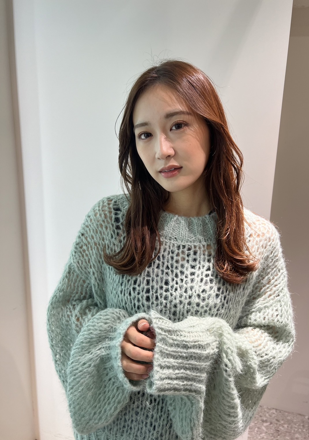 顔周りレイヤー | 渋谷の美容室・美容院 - shirof shibuya